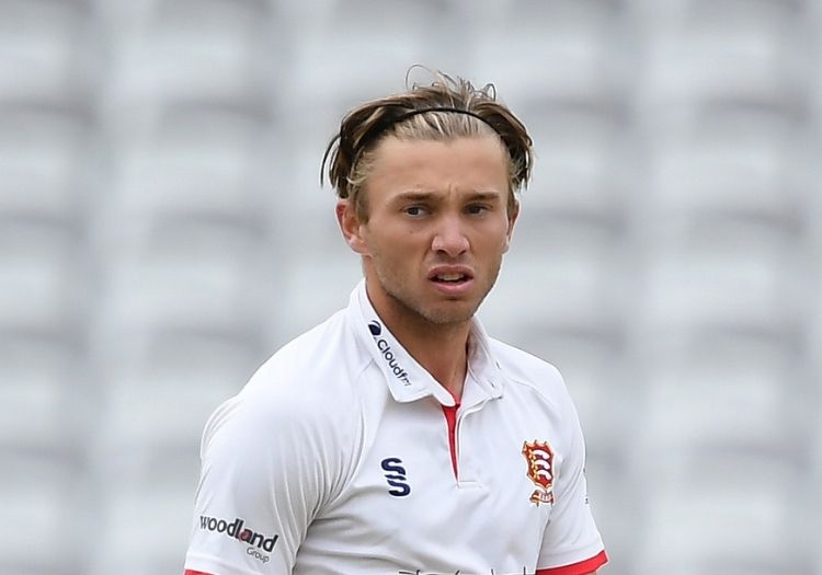 Aaron Beard rewarded for first-team return with new Essex contract ...