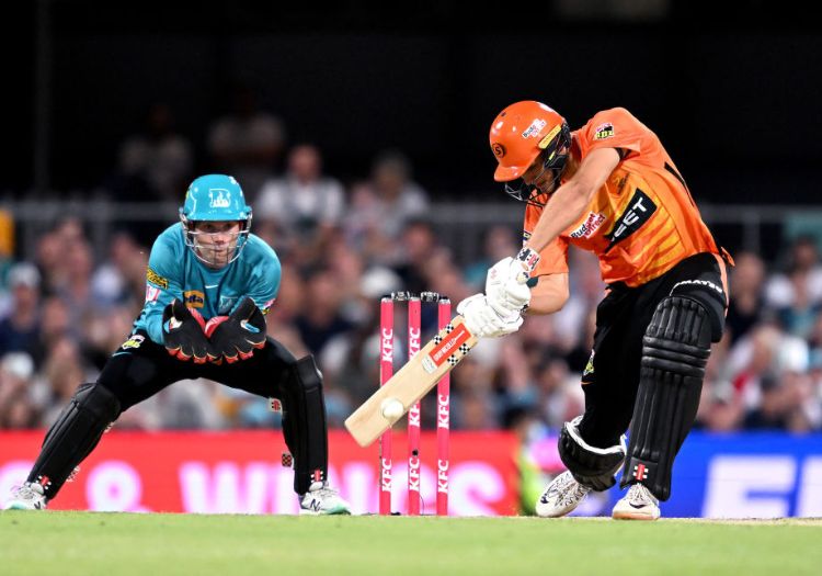 Josh Inglis and Aaron Hardie dispose of Brisbane Heat as Perth ...