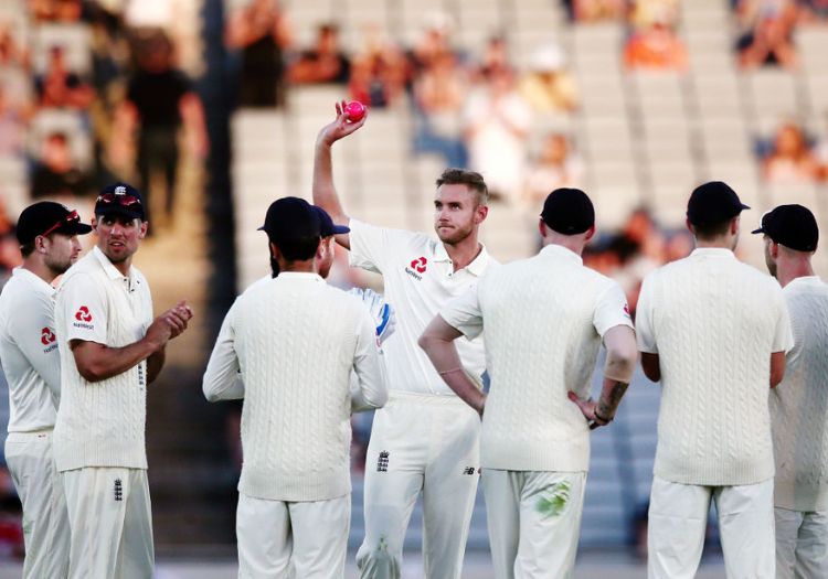 600 up for Stuart Broad: England seamer reaches major landmark at Old ...
