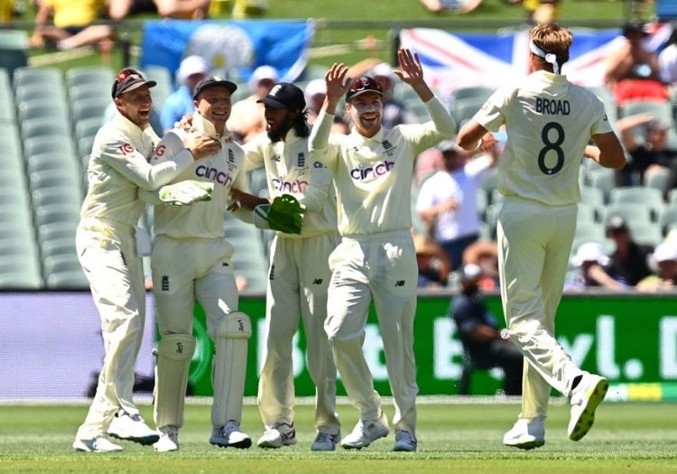 Ashes Timeline - 2nd Test, day 1: As it happened | The Cricketer