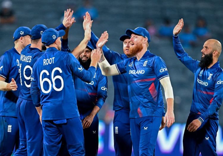 One more time with feeling: England's greats prepare to bid farewell ...