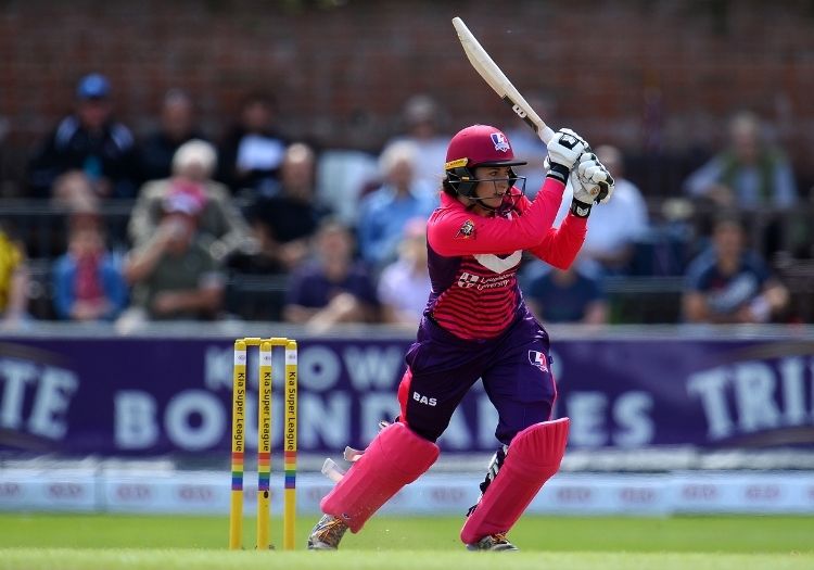 Marie Kelly interview: Ambidextrous allrounder liberated by Lightning ...