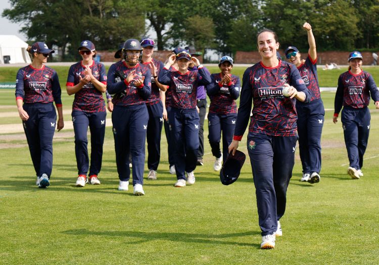 Fi Morris takes career-best figures, Hollie Armitage stars for Durham ...