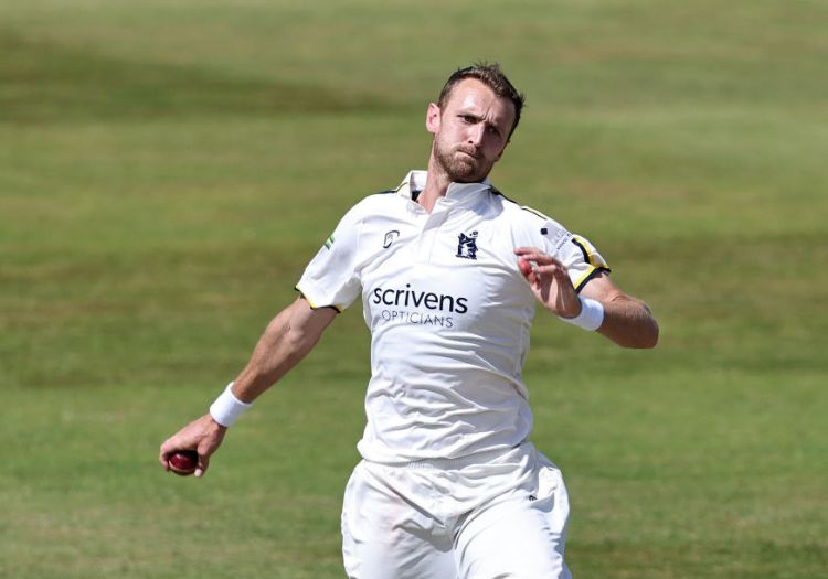 County Championship Division One roundup: Olly Hannon-Dalby produces ...