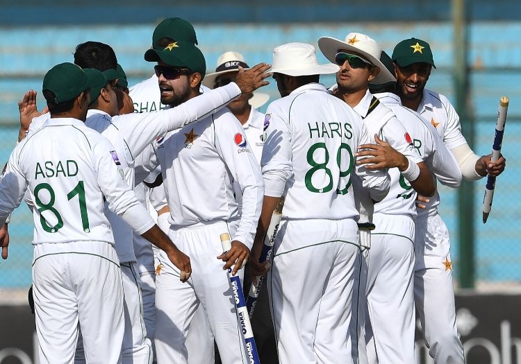 Pakistan join history books in victory over Sri Lanka in second Test