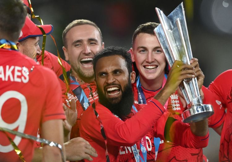 Adil Rashid: Double England World Cup winner awarded MBE in King's ...