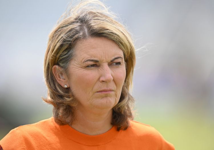 The Blaze stand in the way as Charlotte Edwards looks to complete the ...