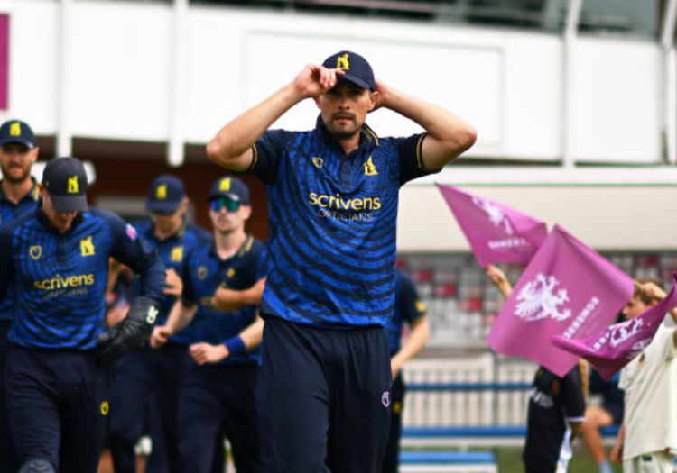 Warwickshire secure top three berth as Will Rhodes leads the way | The ...
