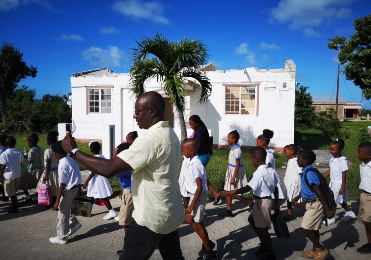Richie Richardson visits Barbuda in aftermath of Hurricane Irma