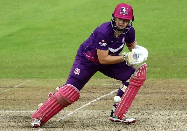Abbie Freeborn's four stumpings in vain as South East Stars beat ...