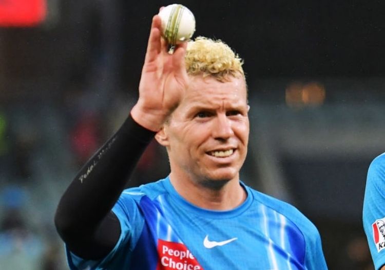 Adelaide Strikers v Hobart Hurricanes, Big Bash 2021-22: score ...