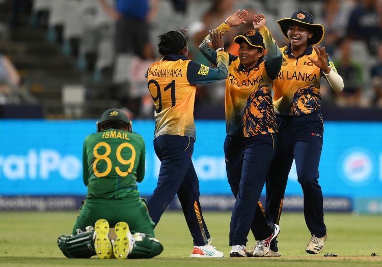 Women's T20 World Cup: Sri Lanka shock hosts to give South Africa false ...