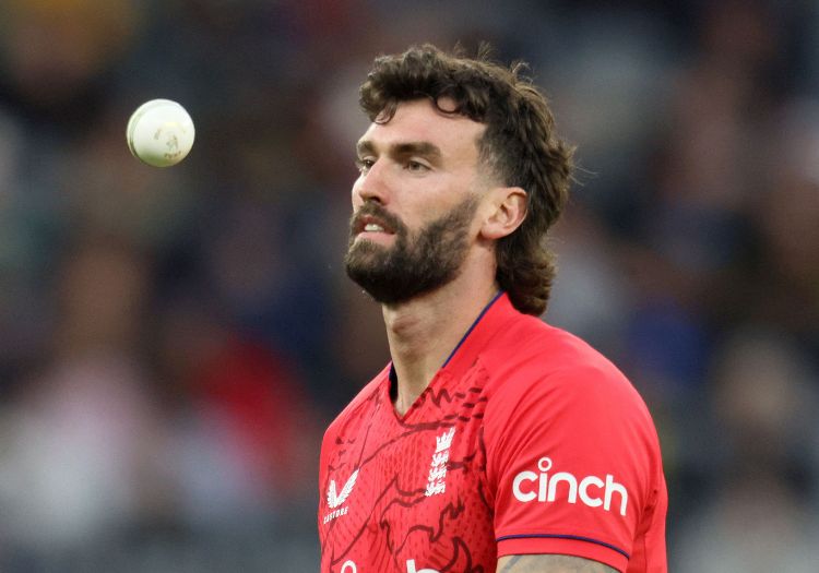 Reece Topley: Unsafe boundary markers exist purely for money | The ...