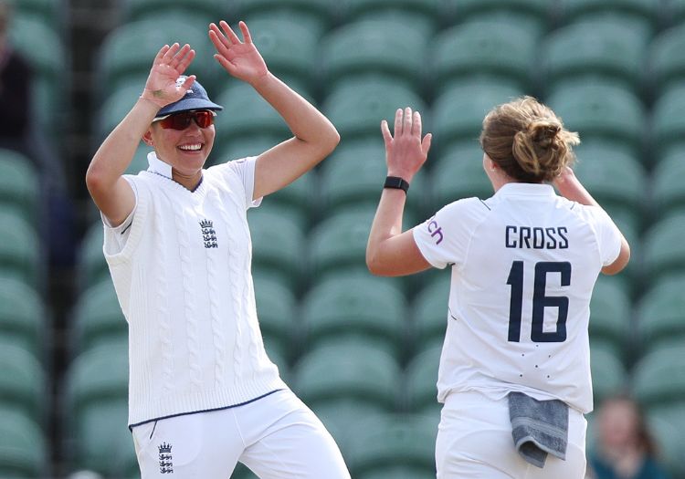 England's new era runs into Marizanne Kapp | The Cricketer