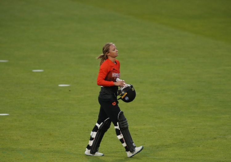 Southern Vipers breeze to victory despite Bryony Smith's 83 | The Cricketer